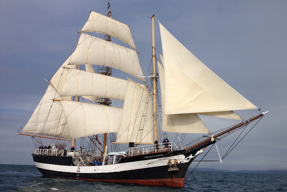 PELICAN OF LONDON - Sail On Board